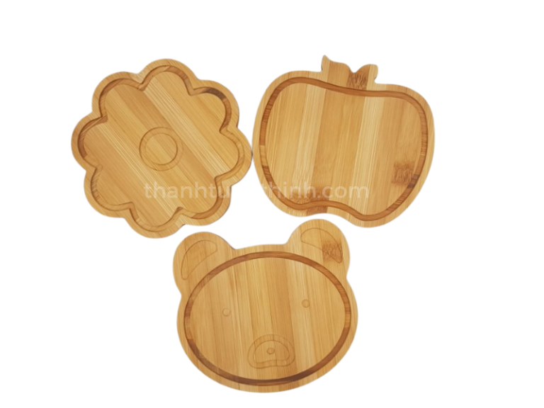 Cutting Board And Trays To Decorate Children's Food