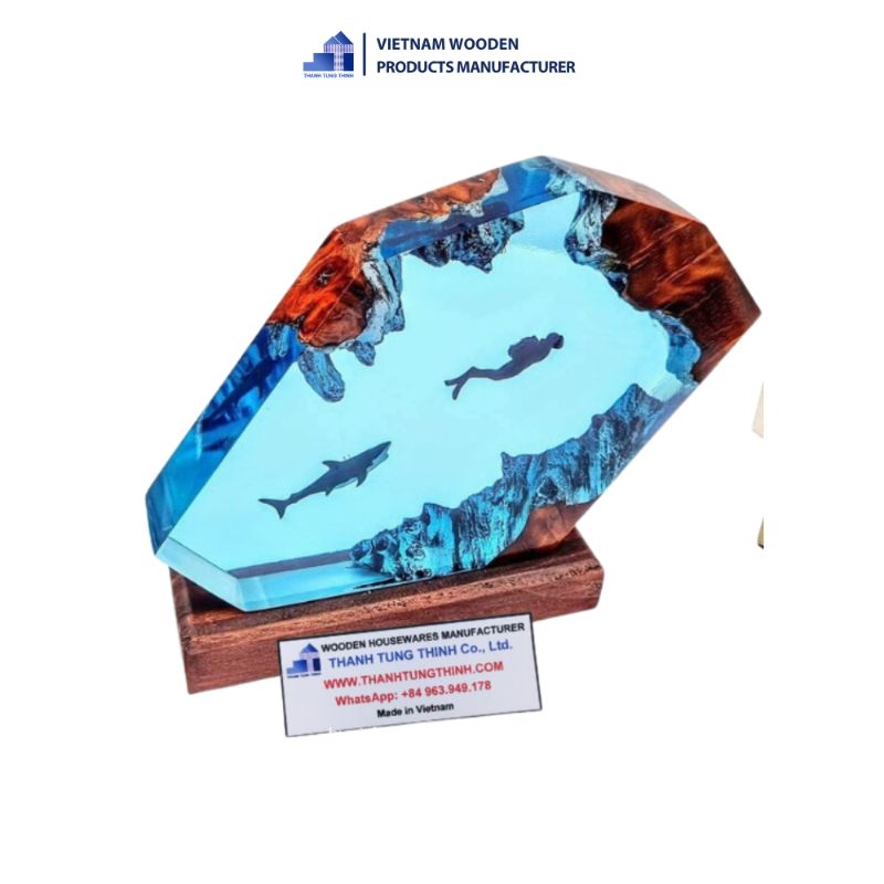 Fancy Polygon Epoxy Wooden Lamp